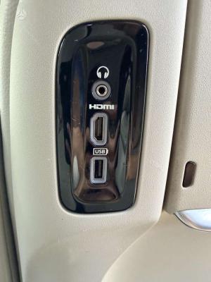 Brown Chrysler Pacifica 2017 in Kaunas, with an engine capacity of 3.61 L and mileage of 160 thousand km for 16500 €, photo 35 on AUTOMOTO.COM.LV