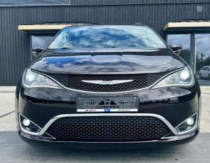 Brown Chrysler Pacifica 2017 in Siauliai, with an engine capacity of 3.61 L and mileage of 186 thousand km for 14500 €, photo 6 on AUTOMOTO.COM.LV
