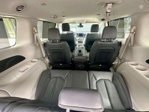 Brown Chrysler Pacifica 2017 in Siauliai, with an engine capacity of 3.61 L and mileage of 186 thousand km for 14500 €, photo 21 on AUTOMOTO.COM.LV