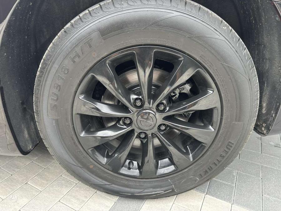 Brown Chrysler Pacifica 2017 in Siauliai, with an engine capacity of 3.61 L and mileage of 186 thousand km for 14500 €, photo 26 on AUTOMOTO.COM.LV