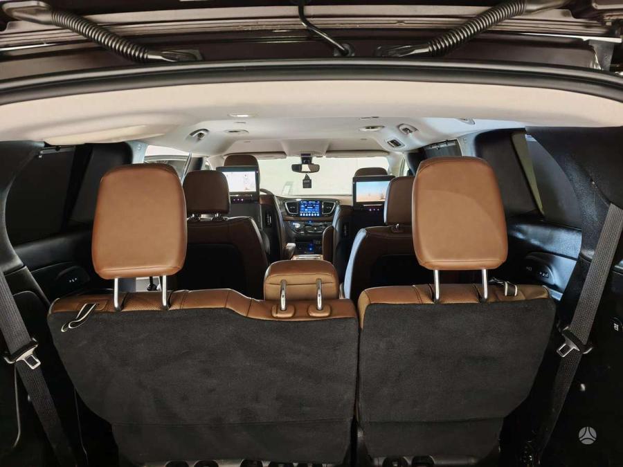 Brūns Chrysler Pacifica 2017 Šauļi, ar dzinēja tilpumu 3.61 L un nobraukumu 195 tūkst. km par 16900 €, foto 31 vietnē AUTOMOTO.COM.LV