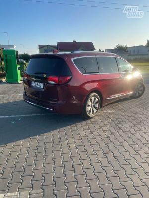 Brown Chrysler Pacifica 2017 in Palanga, with an engine capacity of 3.60 L and mileage of 182 thousand km for 18500 €, photo 10 on AUTOMOTO.COM.LV
