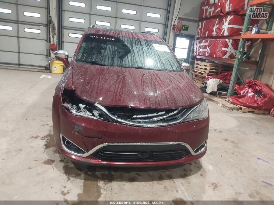 Brown Chrysler Pacifica 2017 in Palanga, with an engine capacity of 3.60 L and mileage of 182 thousand km for 18500 €, photo 20 on AUTOMOTO.COM.LV