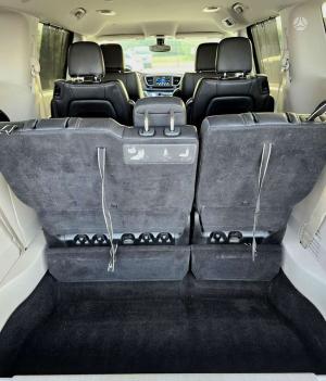 Brown Chrysler Pacifica 2017 in Taurage, with an engine capacity of 3.61 L and mileage of 145 thousand km for 12800 €, photo 37 on AUTOMOTO.COM.LV