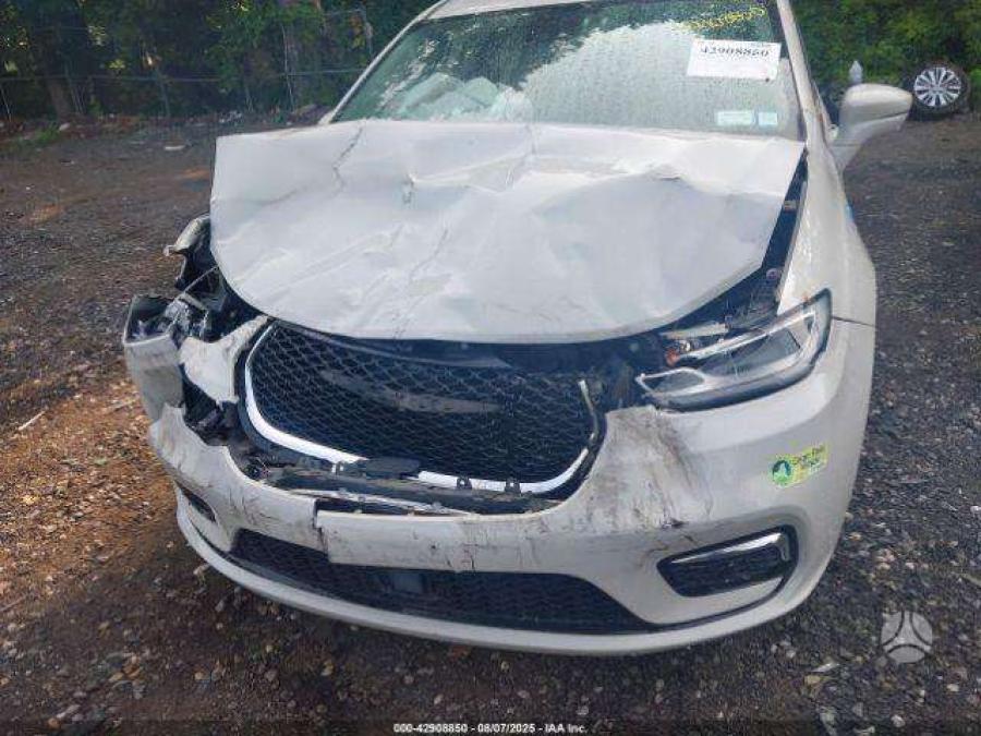 Brūns Chrysler Pacifica 2021 Klaipėda, ar dzinēja tilpumu 3.60 L un nobraukumu 1 tūkst. km par 12500 €, foto 6 vietnē AUTOMOTO.COM.LV