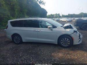 Brūns Chrysler Pacifica 2021 Klaipėda, ar dzinēja tilpumu 3.60 L un nobraukumu 1 tūkst. km par 12500 €, foto 13 vietnē AUTOMOTO.COM.LV