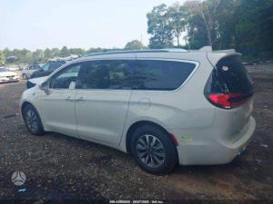 Brūns Chrysler Pacifica 2021 Klaipėda, ar dzinēja tilpumu 3.60 L un nobraukumu 1 tūkst. km par 12500 €, foto 14 vietnē AUTOMOTO.COM.LV