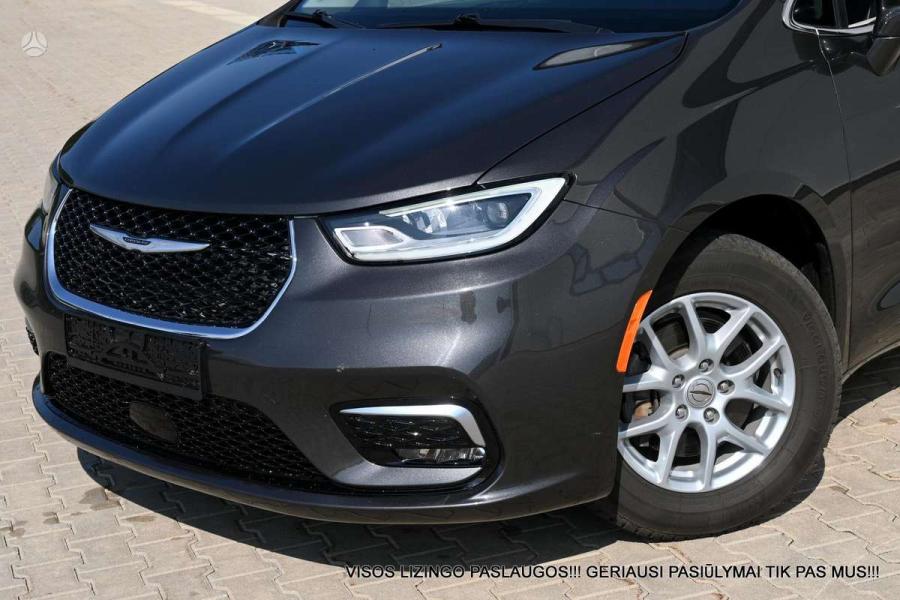 Brūns Chrysler Pacifica 2022 Kretinga, ar dzinēja tilpumu 3.60 L un nobraukumu 132 tūkst. km par 21199 €, foto 5 vietnē AUTOMOTO.COM.LV