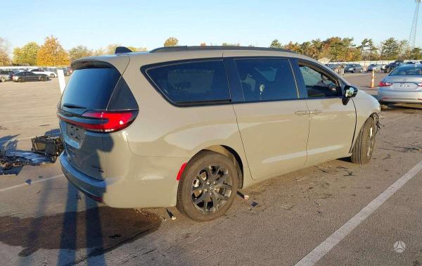 Chrysler Pacifica 2025 Šauļi vietnē Brūns Chrysler Pacifica 2025 Šauļi, ar dzinēja tilpumu 0.00 L un nobraukumu 23 tūkst. km par 19990 €, foto 4 vietnē AUTOMOTO.COM.LV