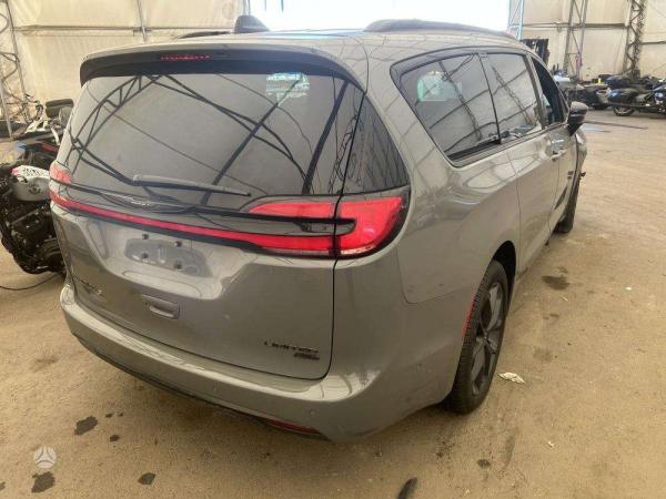 Chrysler Pacifica 2025 Šauļi vietnē Brūns Chrysler Pacifica 2025 Šauļi, ar dzinēja tilpumu 0.00 L un nobraukumu 23 tūkst. km par 19990 €, foto 8 vietnē AUTOMOTO.COM.LV