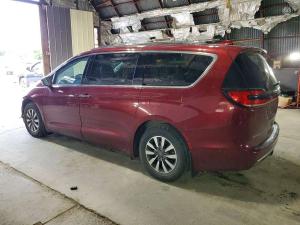 Chrysler Pacifica 2021 in Siauliai, with an engine capacity of 3.60 L and mileage of 126 thousand km for 13500 €, photo 5 on AUTOMOTO.COM.LV