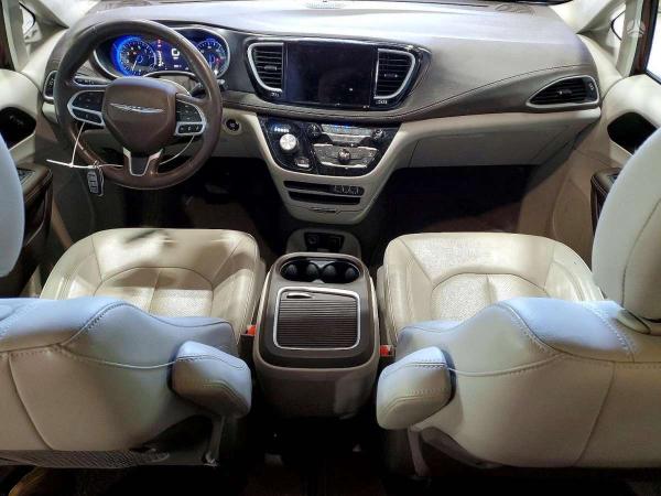Chrysler Pacifica 2021 in Siauliai, with an engine capacity of 3.60 L and mileage of 126 thousand km for 13500 €, photo 10 on AUTOMOTO.COM.LV