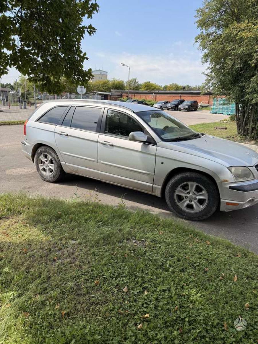 Grey Chrysler Pacifica 2005 in Kaunas, with an engine capacity of 3.80 L and mileage of 250 thousand km for 2300 €, photo 4 on AUTOMOTO.COM.LV