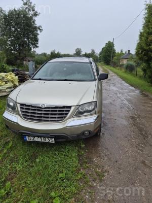 Pelēks Chrysler Pacifica 2004 Rīga, ar dzinēja tilpumu 3.50 L un nobraukumu 130 tūkst. km par 900 €, foto  vietnē AUTOMOTO.COM.LV
