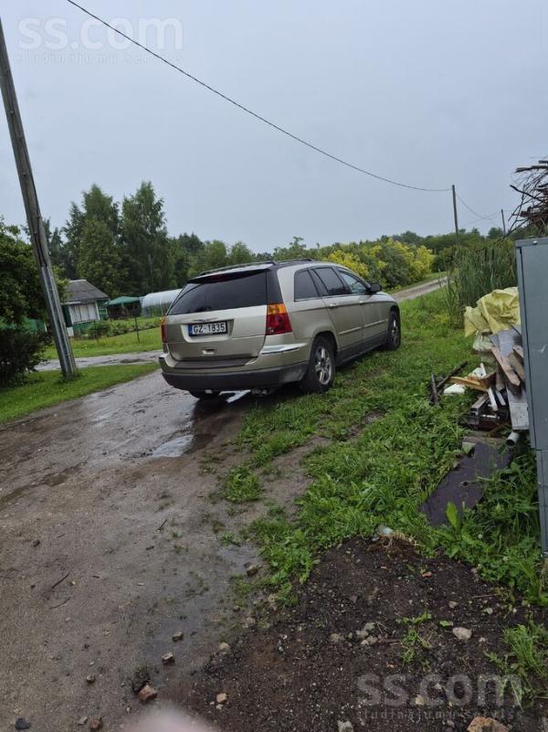 Pelēks Chrysler Pacifica 2004 Rīga, ar dzinēja tilpumu 3.50 L un nobraukumu 130 tūkst. km par 900 €, foto 4 vietnē AUTOMOTO.COM.LV