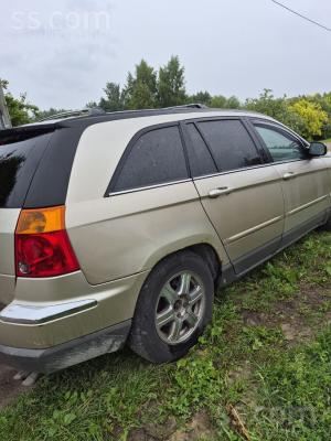 Grey Chrysler Pacifica 2004 in Riga, with an engine capacity of 3.50 L and mileage of 130 thousand km for 900 €, photo 6 on AUTOMOTO.COM.LV