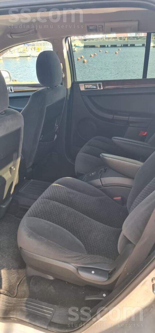 Grey Chrysler Pacifica 2005 in Ventspils, with an engine capacity of 3.50 L and mileage of 262 thousand km for 750 €, photo 6 on AUTOMOTO.COM.LV