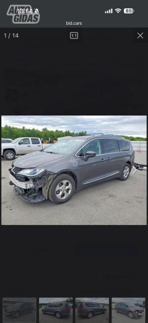 Pelēks Chrysler Pacifica 2017 Kretinga, ar dzinēja tilpumu 3.60 L un nobraukumu 276 tūkst. km par 9500 €, foto  vietnē AUTOMOTO.COM.LV