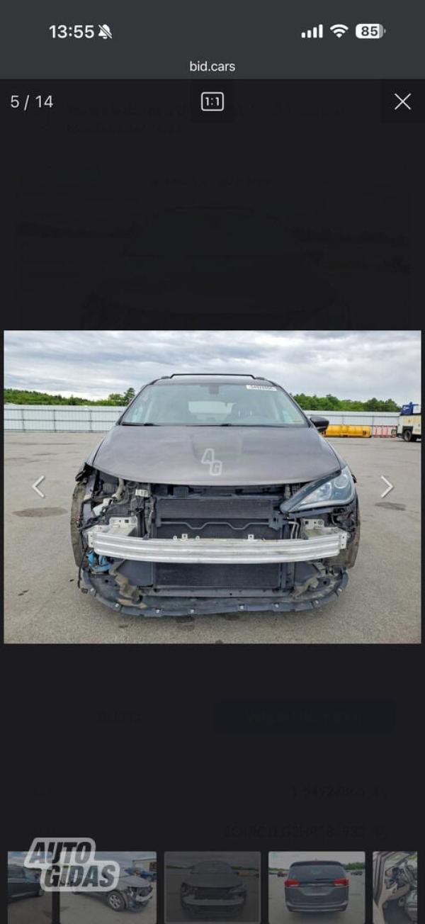 Pelēks Chrysler Pacifica 2017 Kretinga, ar dzinēja tilpumu 3.60 L un nobraukumu 276 tūkst. km par 9500 €, foto 5 vietnē AUTOMOTO.COM.LV