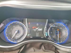 Grey Chrysler Pacifica 2017 in Kaunas, with an engine capacity of 3.61 L and mileage of 138 thousand km for 4999 €, photo 10 on AUTOMOTO.COM.LV