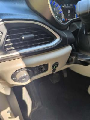 Grey Chrysler Pacifica 2017 in Siauliai, with an engine capacity of 3.60 L and mileage of 300 thousand km for 13200 €, photo 7 on AUTOMOTO.COM.LV