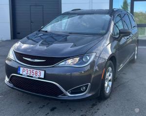 Pelēks Chrysler Pacifica 2017 Kretinga, ar dzinēja tilpumu 3.61 L un nobraukumu 276 tūkst. km par 11500 €, foto  vietnē AUTOMOTO.COM.LV
