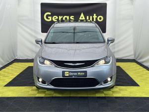 Grey Chrysler Pacifica 2018 in Vilnius, with an engine capacity of 3.60 L and mileage of 140 thousand km for 18800 €, photo 7 on AUTOMOTO.COM.LV