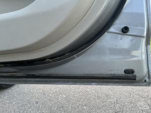 Grey Chrysler Pacifica 2018 in Kaunas, with an engine capacity of 3.60 L and mileage of 134 thousand km for 14500 €, photo 17 on AUTOMOTO.COM.LV