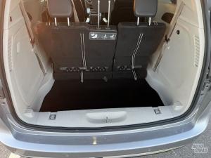 Grey Chrysler Pacifica 2018 in Kaunas, with an engine capacity of 3.60 L and mileage of 134 thousand km for 14500 €, photo 21 on AUTOMOTO.COM.LV