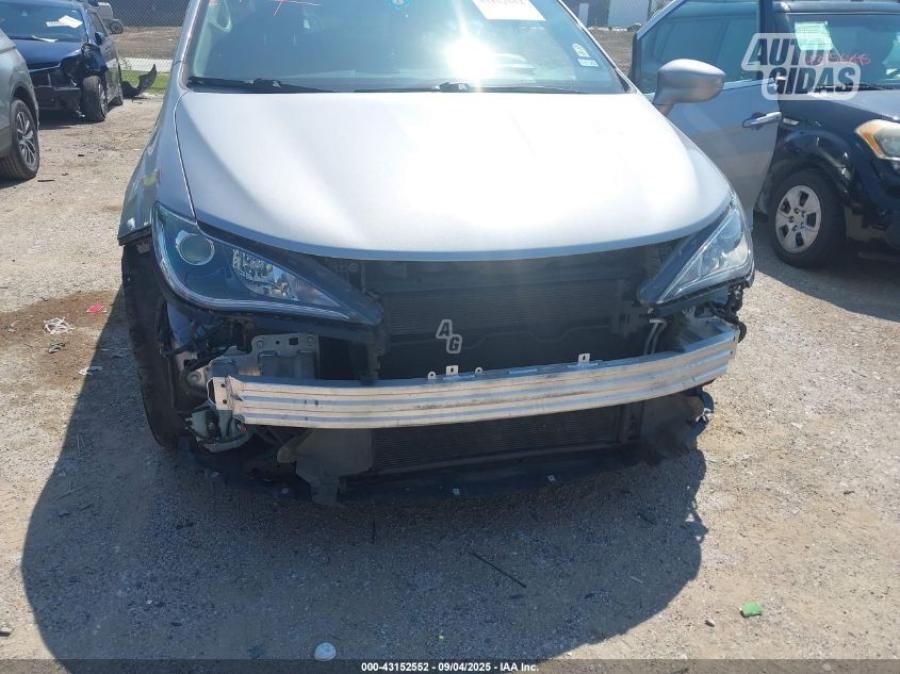 Grey Chrysler Pacifica 2018 in Kaunas, with an engine capacity of 3.60 L and mileage of 134 thousand km for 14500 €, photo 27 on AUTOMOTO.COM.LV