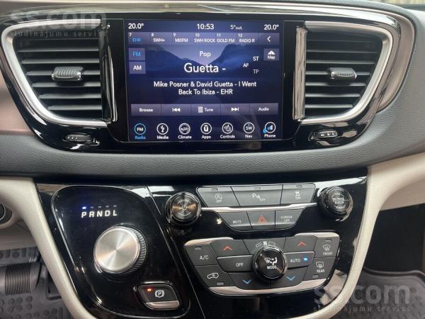 Pelēks Chrysler Pacifica 2018 Rīga, ar dzinēja tilpumu 3.60 L un nobraukumu 144 tūkst. km par 13990 €, foto 5 vietnē AUTOMOTO.COM.LV