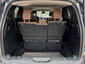 Grey Chrysler Pacifica 2018 in Riga, with an engine capacity of 3.60 L and mileage of 129 thousand km for 33400 €, photo 6 on AUTOMOTO.COM.LV