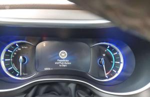 Grey Chrysler Pacifica 2018 in Vilnius, with an engine capacity of 3.61 L and mileage of 101 thousand km for 10800 €, photo 17 on AUTOMOTO.COM.LV