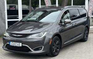 Pelēks Chrysler Pacifica 2018 Radviliškis, ar dzinēja tilpumu 3.60 L un nobraukumu 145 tūkst. km par 20500 €, foto 6 vietnē AUTOMOTO.COM.LV