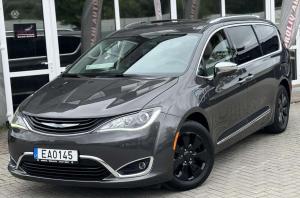 Pelēks Chrysler Pacifica 2018 Radviliškis, ar dzinēja tilpumu 3.60 L un nobraukumu 145 tūkst. km par 20500 €, foto  vietnē AUTOMOTO.COM.LV