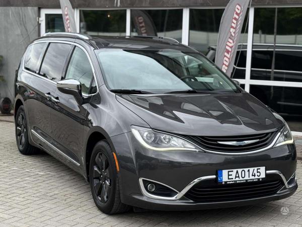 Pelēks Chrysler Pacifica 2018 Radviliškis, ar dzinēja tilpumu 3.60 L un nobraukumu 145 tūkst. km par 20500 €, foto 6 vietnē AUTOMOTO.COM.LV