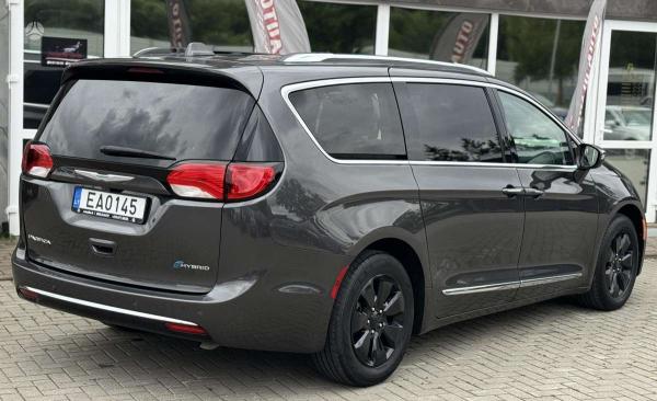 Pelēks Chrysler Pacifica 2018 Radviliškis, ar dzinēja tilpumu 3.60 L un nobraukumu 145 tūkst. km par 20500 €, foto 9 vietnē AUTOMOTO.COM.LV