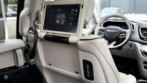 Pelēks Chrysler Pacifica 2018 Radviliškis, ar dzinēja tilpumu 3.60 L un nobraukumu 145 tūkst. km par 20500 €, foto 29 vietnē AUTOMOTO.COM.LV