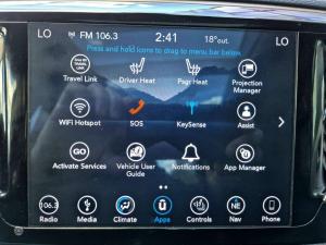 Grey Chrysler Pacifica 2018 in Siauliai, with an engine capacity of 3.60 L and mileage of 180 thousand km for 14300 €, photo 16 on AUTOMOTO.COM.LV