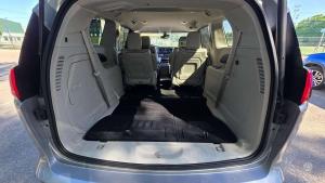 Grey Chrysler Pacifica 2018 in Kaunas, with an engine capacity of 3.61 L and mileage of 194 thousand km for 14000 €, photo 13 on AUTOMOTO.COM.LV