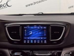 Grey Chrysler Pacifica 2018 in Vilnius, with an engine capacity of 3.60 L and mileage of 102 thousand km for 19450 €, photo 23 on AUTOMOTO.COM.LV
