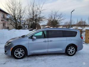 Grey Chrysler Pacifica 2019 in Telschi, with an engine capacity of 3.61 L and mileage of 191 thousand km for 15800 €, photo 2 on AUTOMOTO.COM.LV