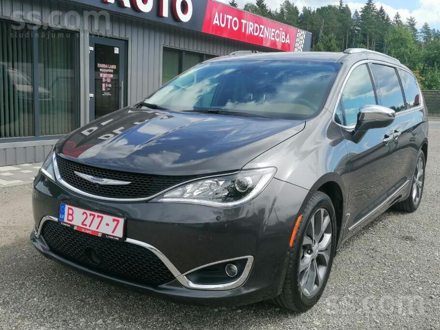 Grey Chrysler Pacifica 2019 in Valmiera, with an engine capacity of 3.60 L and mileage of 92 thousand km for 28450 €, photo 4 on AUTOMOTO.COM.LV