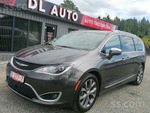 Grey Chrysler Pacifica 2019 in Valmiera, with an engine capacity of 3.60 L and mileage of 92 thousand km for 28450 €, photo 32 on AUTOMOTO.COM.LV