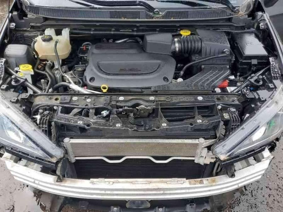 Pelēks Chrysler Pacifica 2019 Panevēža, ar dzinēja tilpumu 3.60 L un nobraukumu 134 tūkst. km par 11700 €, foto 14 vietnē AUTOMOTO.COM.LV
