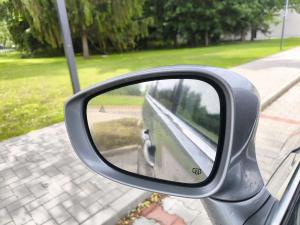 Grey Chrysler Pacifica 2019 in Siauliai, with an engine capacity of 3.61 L and mileage of 239 thousand km for 8500 €, photo 8 on AUTOMOTO.COM.LV