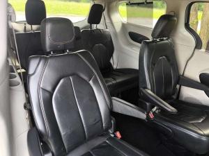 Grey Chrysler Pacifica 2019 in Siauliai, with an engine capacity of 3.61 L and mileage of 239 thousand km for 8500 €, photo 17 on AUTOMOTO.COM.LV