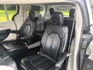 Grey Chrysler Pacifica 2019 in Siauliai, with an engine capacity of 3.61 L and mileage of 239 thousand km for 8500 €, photo 18 on AUTOMOTO.COM.LV