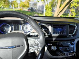 Pelēks Chrysler Pacifica 2019 Rīga, ar dzinēja tilpumu 3.60 L un nobraukumu 170 tūkst. km par 16900 €, foto 9 vietnē AUTOMOTO.COM.LV