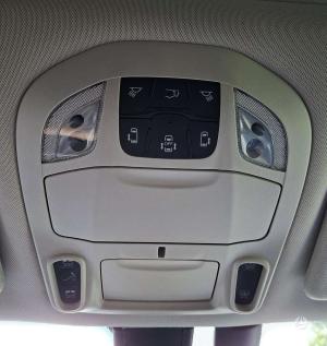 Grey Chrysler Pacifica 2019 in Kretinga, with an engine capacity of 3.61 L and mileage of 47 thousand km for 25499 €, photo 44 on AUTOMOTO.COM.LV